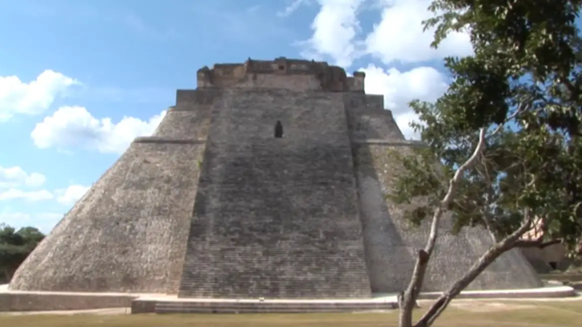 Uxmal: Lost City of the Dwarf – Mexico Unexplained